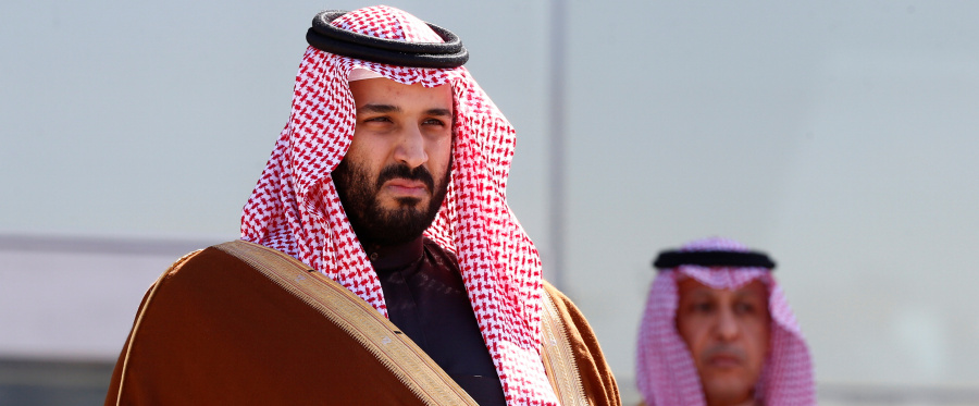 بالصورة يخت محمد بن سلمان على سواحل نيوم يثير ضجة والاخير يرد انا ابن عائلة ملكية وليس كادحة